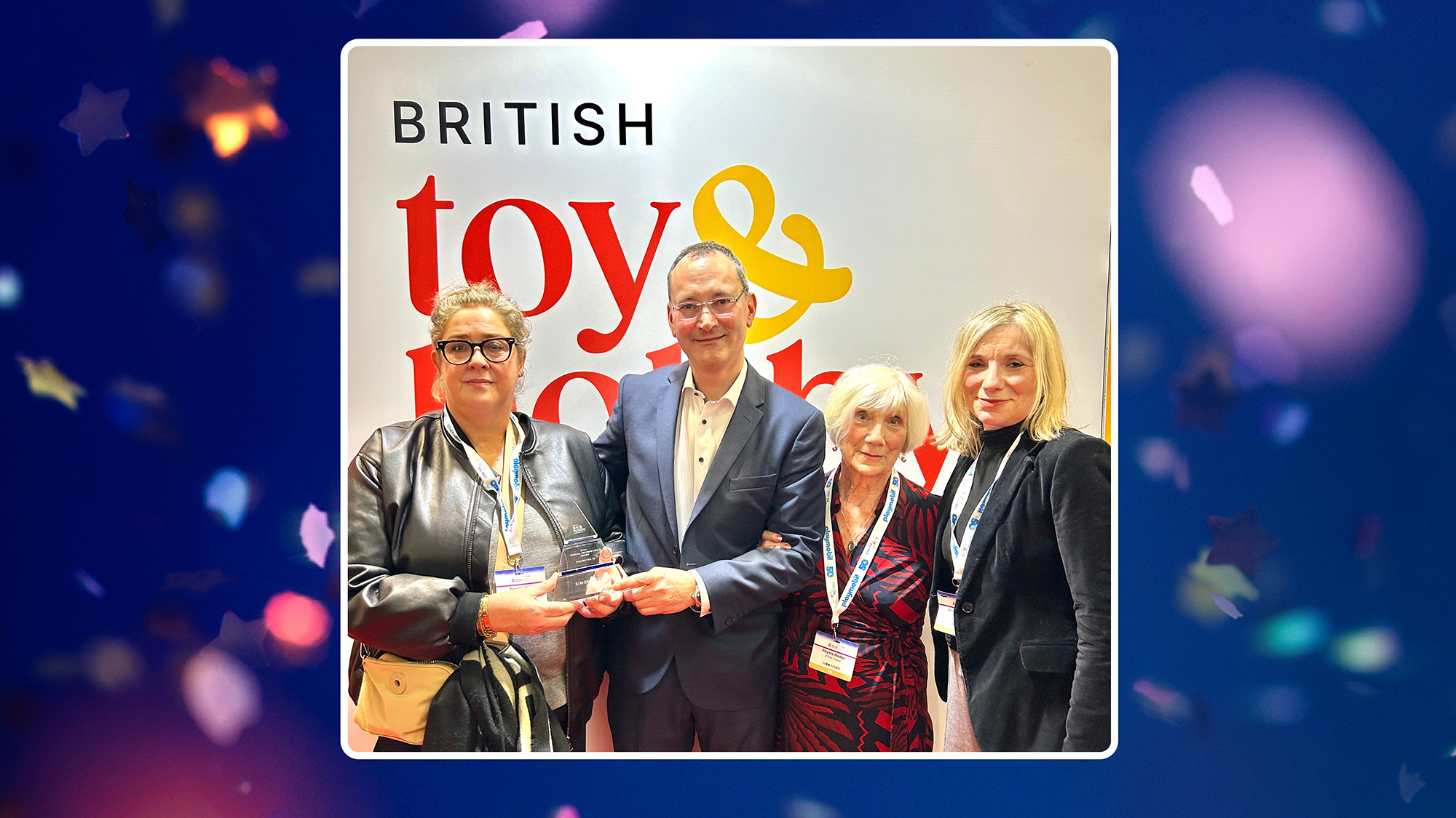 BTHA presents Special Recognition Award to Simon Hedge - Toys n Playthings